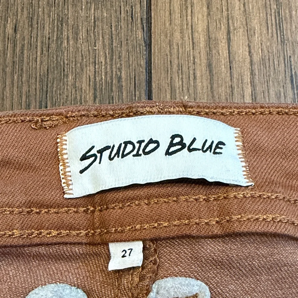 studio blue | Pants & Jumpsuits | Studio Blue Size 27 Relaxed Fit Brown ...